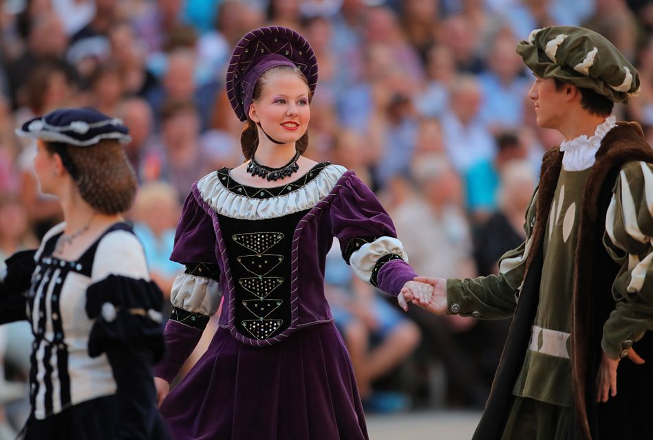 Tanz durch die Jahrhunderte – Rokoko Tanzgruppe Biberach a.d. Riss